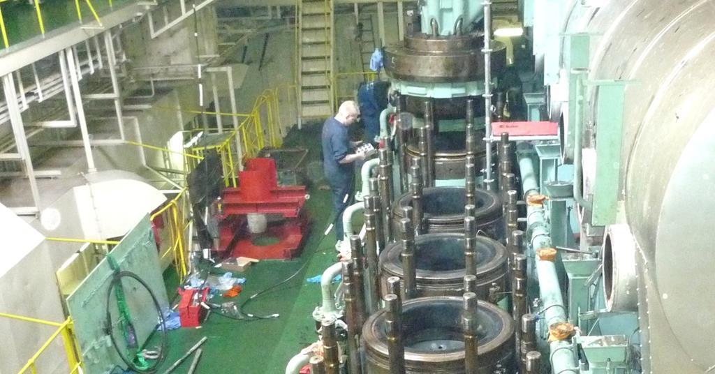 Big engine repair job in Rotterdam | News | Motorship